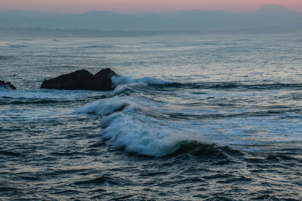LE ROCHER ET LA MER photo et image | nature, paysage, mer Images ...
