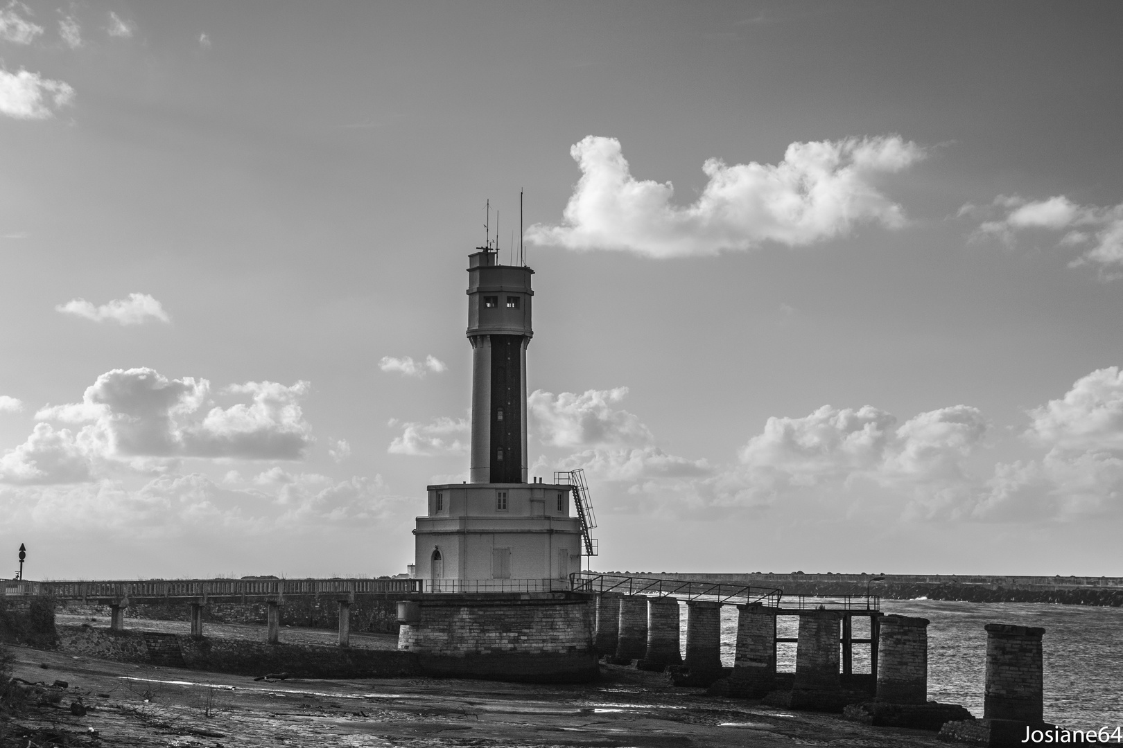 LE SEMAPHORE EN NOIR ET BLANC photo et image | nature, la mer Images ...