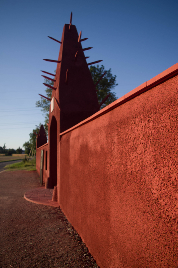 le Tata Sénégalais - Chasselay - Rhône photo et image | rouge ...
