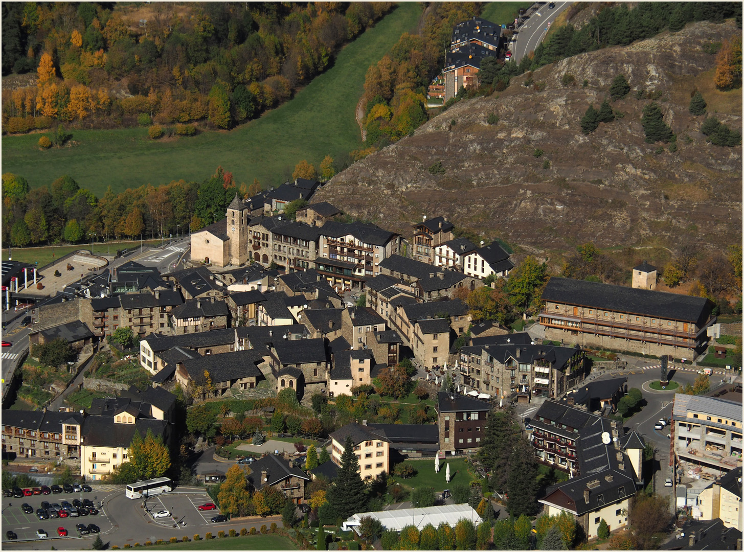 Le village d’Ordino… photo et image | nature, world, architecture ...