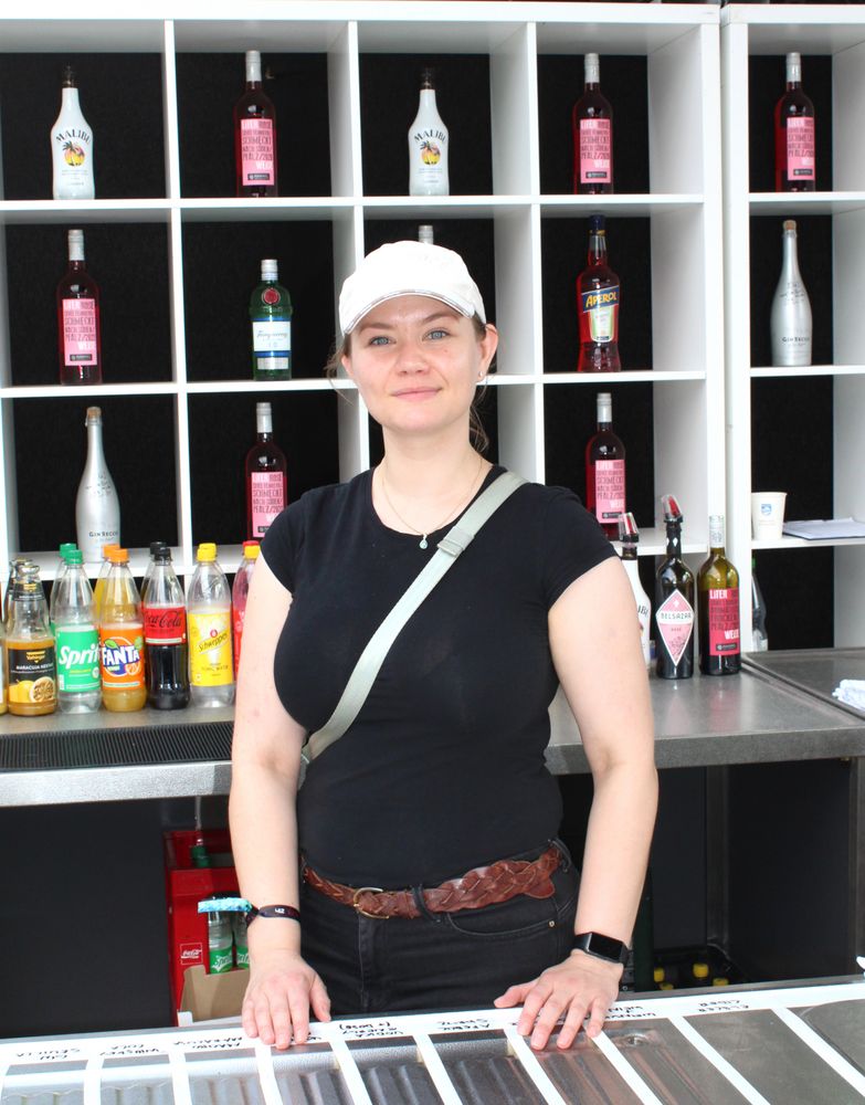 Lea an der Bar Foto & Bild | fotos, art, party Bilder auf fotocommunity