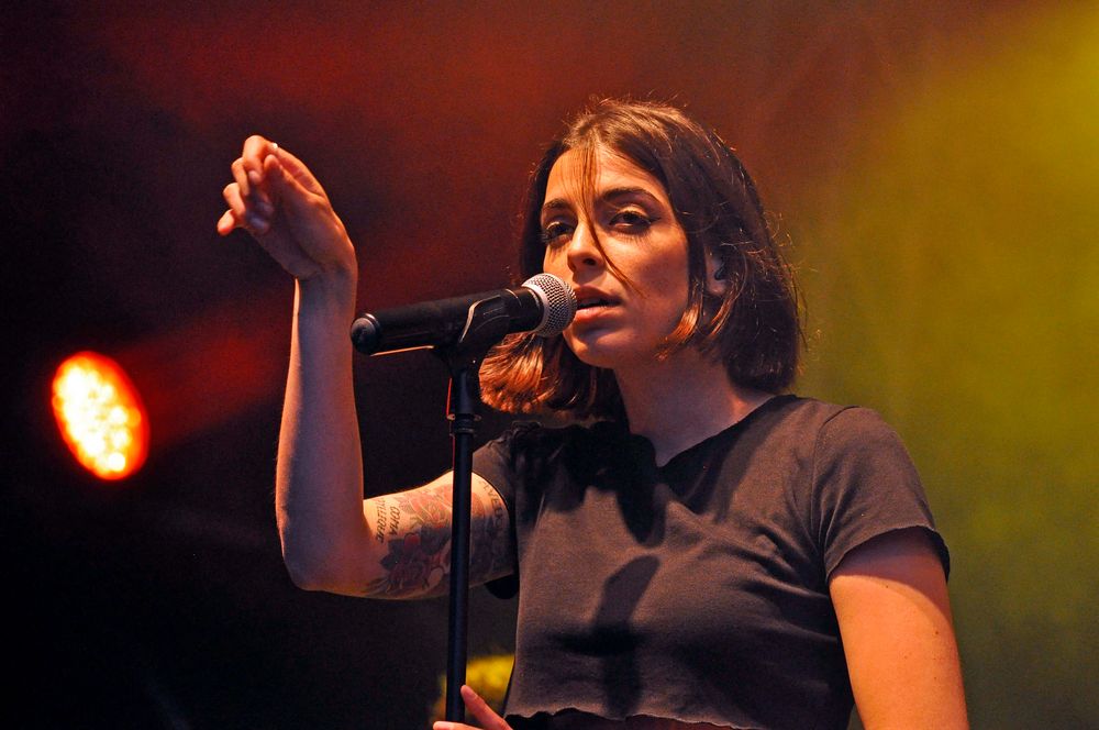 Léa paci en concert a pessac (3) photo et image | musique et concerts ...