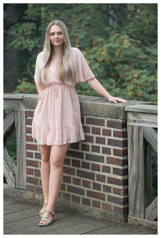 Lea vor dem Geländer Foto & Bild | lea Bilder auf fotocommunity