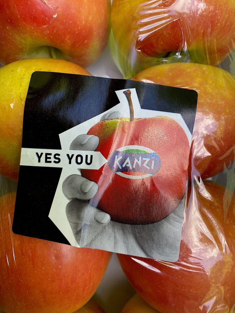 Leckere Äpfel, humorvoll umworben. ;-)) Foto & Bild | quatsch, fun und ...