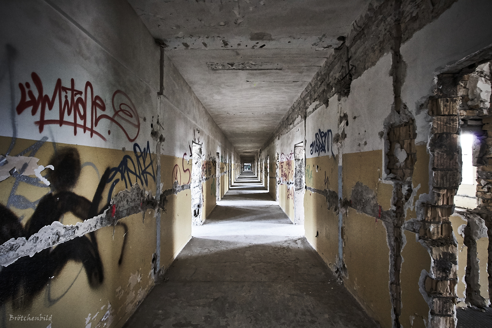 Lee Barracks Mainz Bld. 6122, März 2009 Foto & Bild | architektur, lost ...