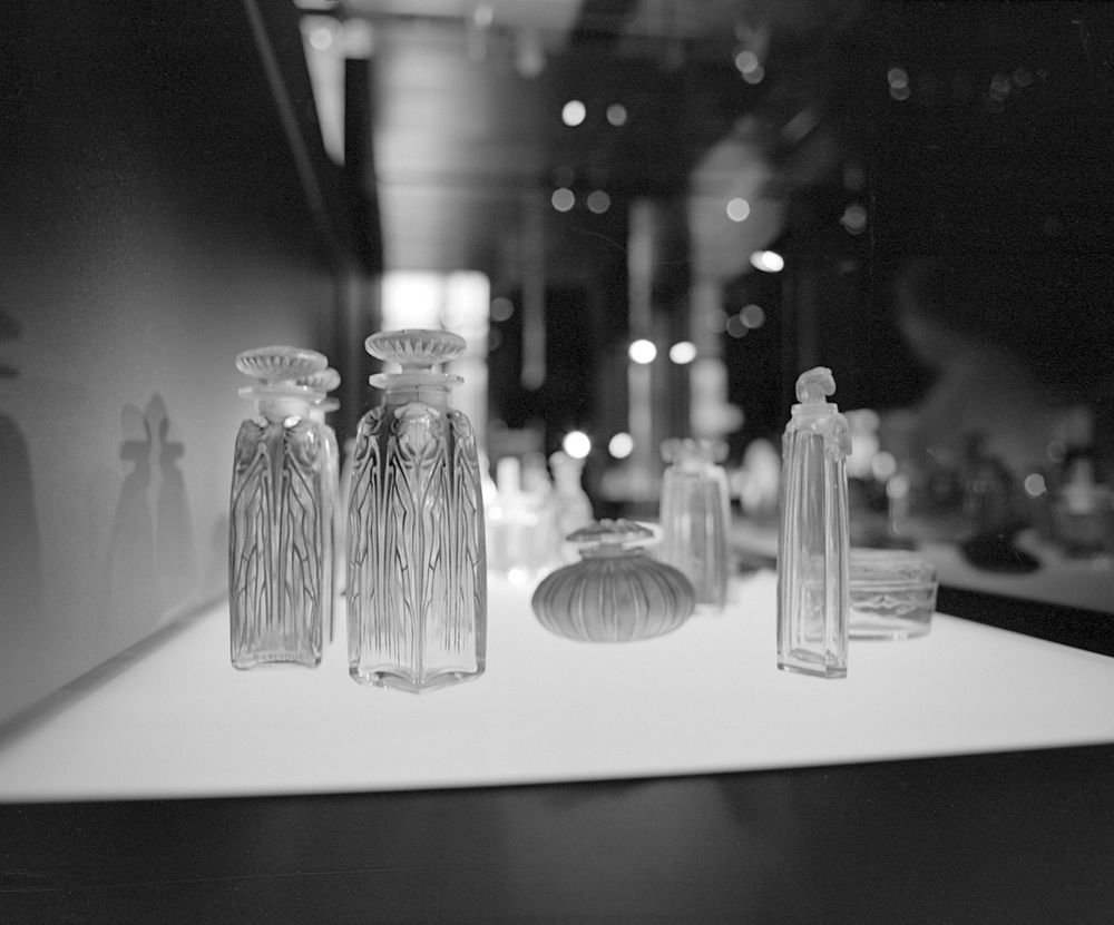 les flacons Foto & Bild | analog, mamiya, stillleben Bilder auf ...