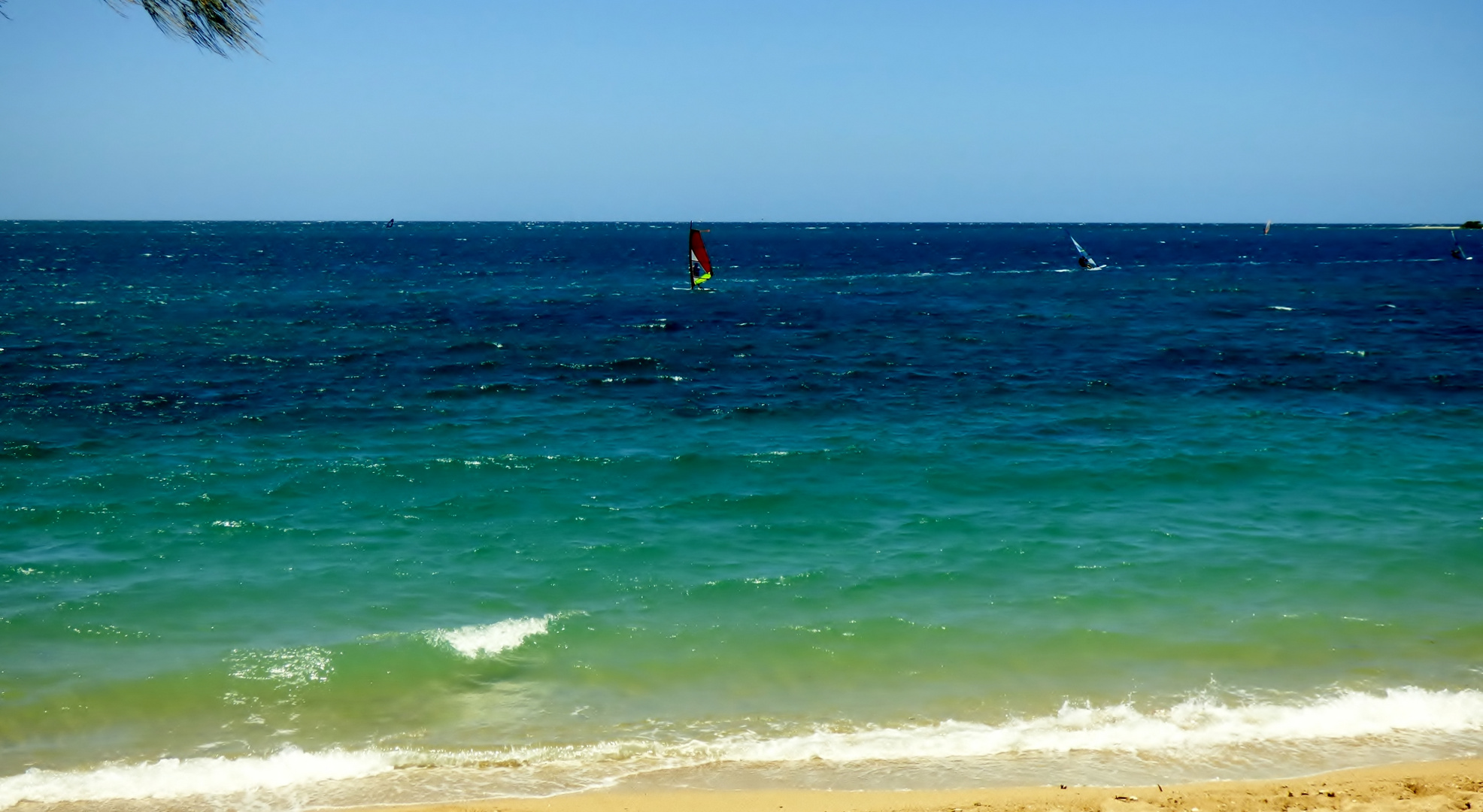 Les verts des mers du Sud photo et image | paysages, mers et océans ...