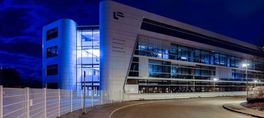 Bildungsanstalten Bilder & Fotos