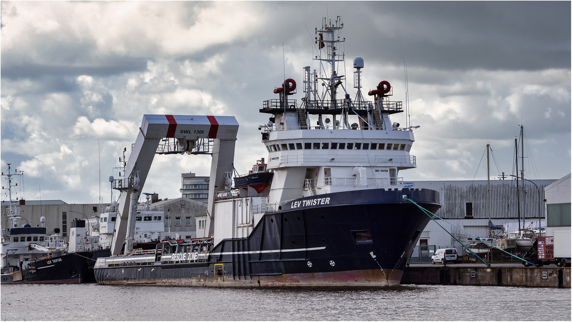 LEV TWISTER Foto & Bild | wasser, wolken, himmel Bilder auf fotocommunity