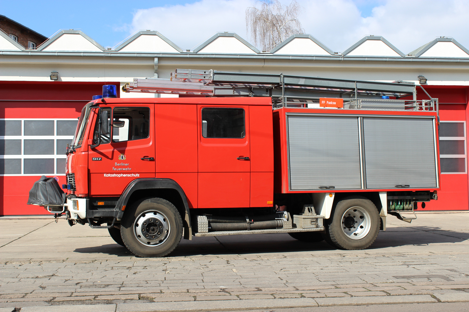 LF 16 TS / Z (3) Foto & Bild | autos & zweiräder, feuerwehr ...