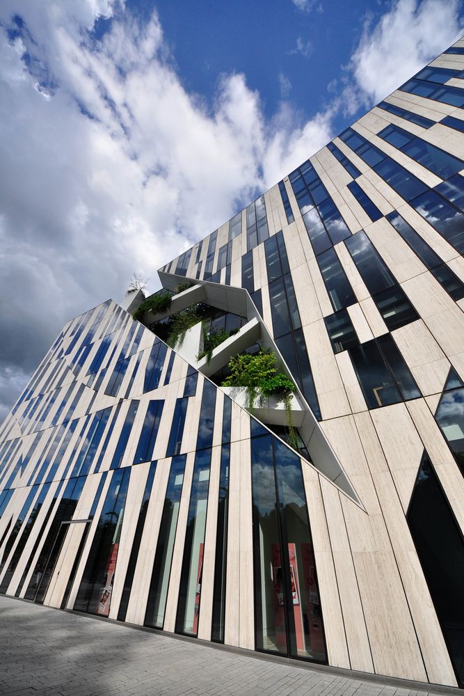 Libeskind Building 2 Foto & Bild | architektur, fassaden ...