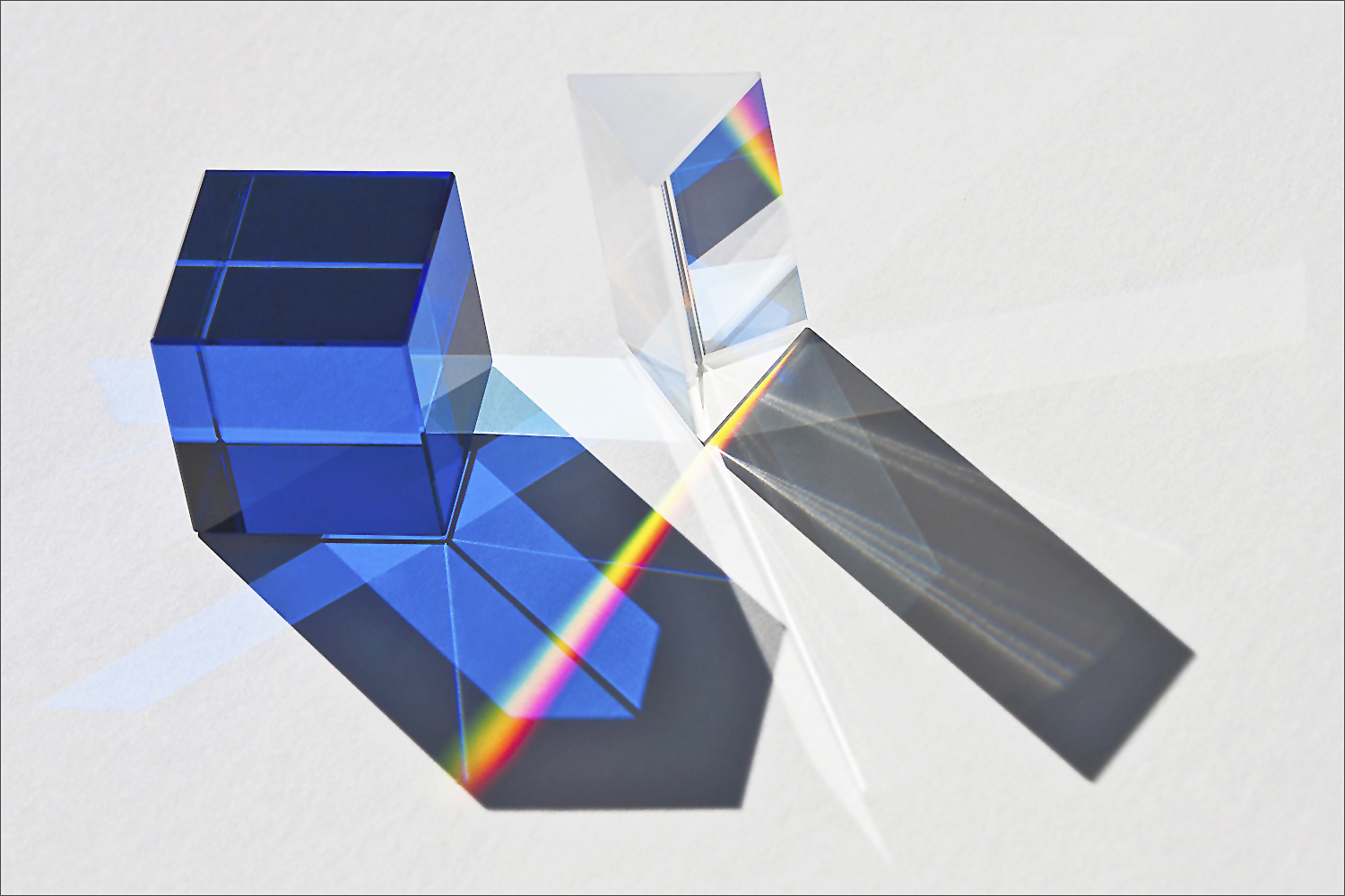 Licht . . . Farbe . . . Schatten Foto & Bild | stillleben, tabletop ...