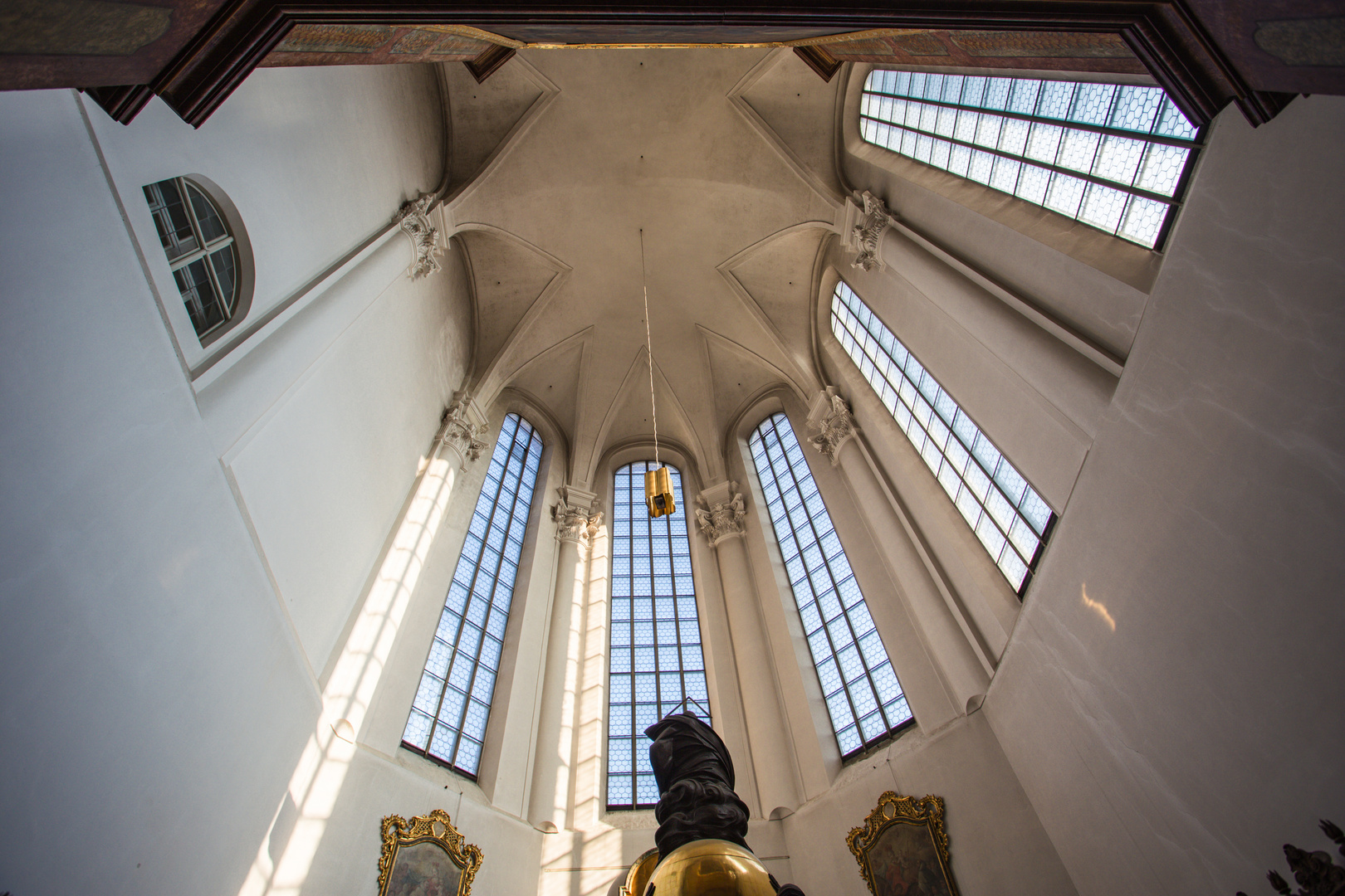 lichtdurchflutete apsis Foto & Bild | architektur, deutschland, europe ...