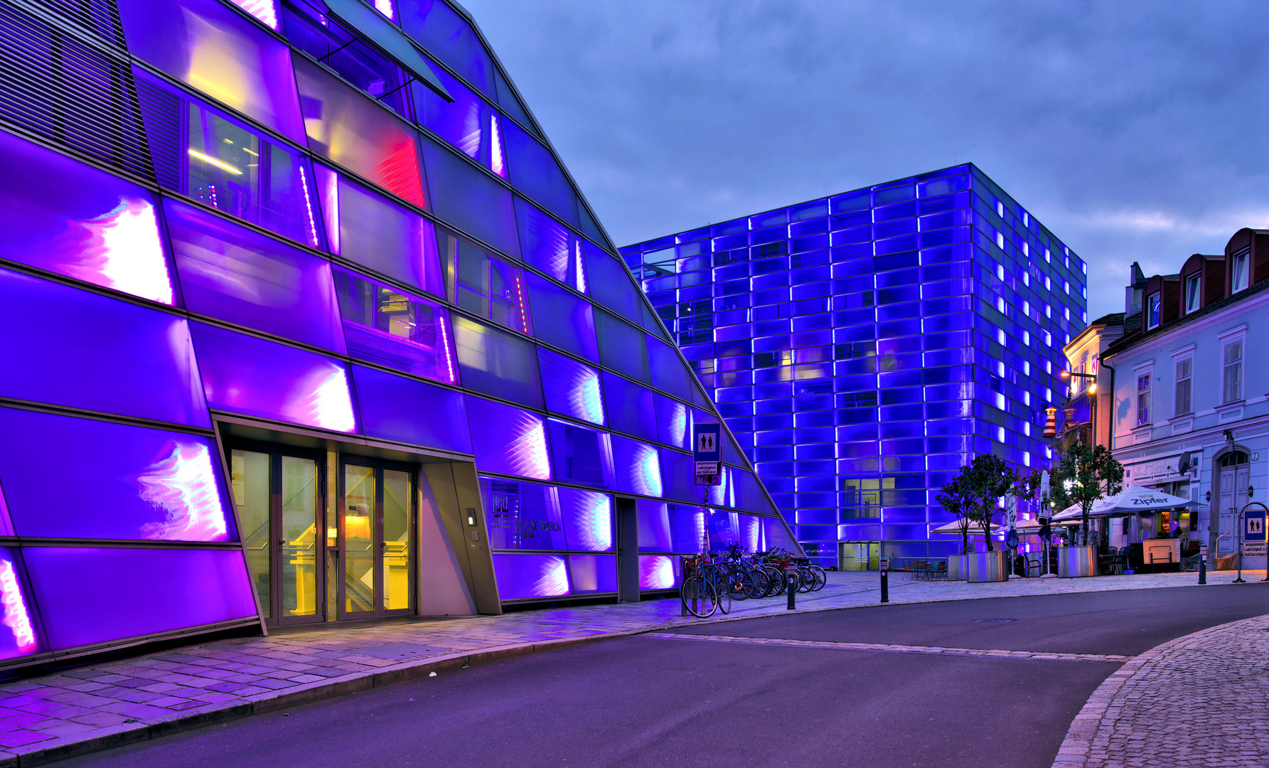 Lichtkunst 1 Foto & Bild | architektur, europe, Österreich Bilder auf ...