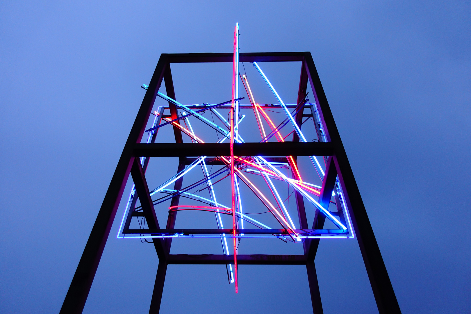 Lichtkunst Foto & Bild | stillleben, kunst, architektur Bilder auf ...