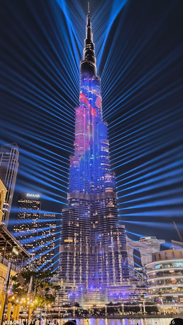 Lichtshow am Burj Khalifa Foto & Bild | architektur, asia, middle east ...
