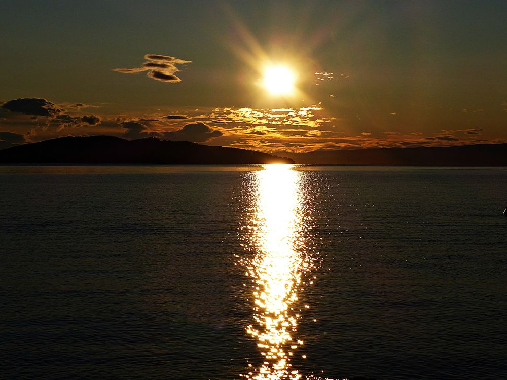 Lichtstimmung bei Sonnenaufgang Foto & Bild | world, spezial, sonne Bilder auf fotocommunity