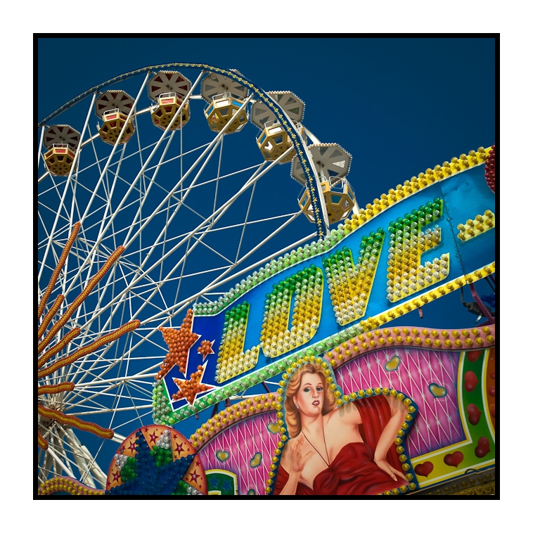 "Liebe" auf dem Rummel Foto & Bild | kunstfotografie & kultur ...