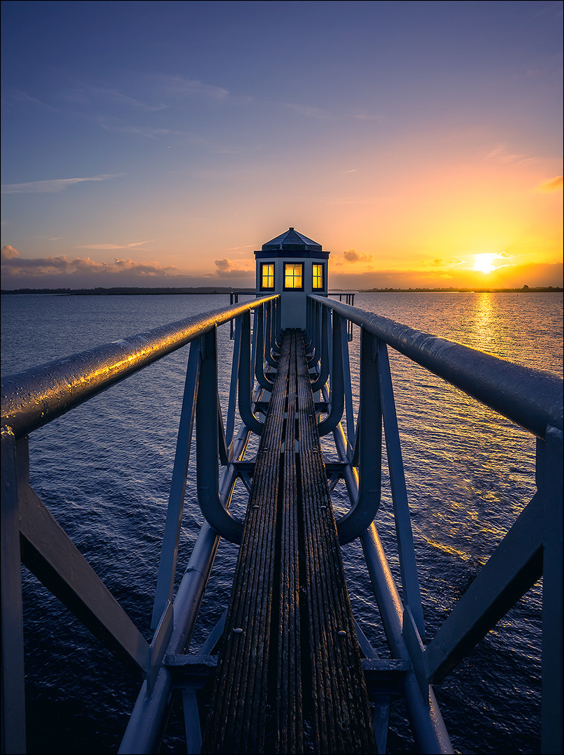 Lighthouse entrance Foto & Bild | fotos, world, oktober Bilder auf ...