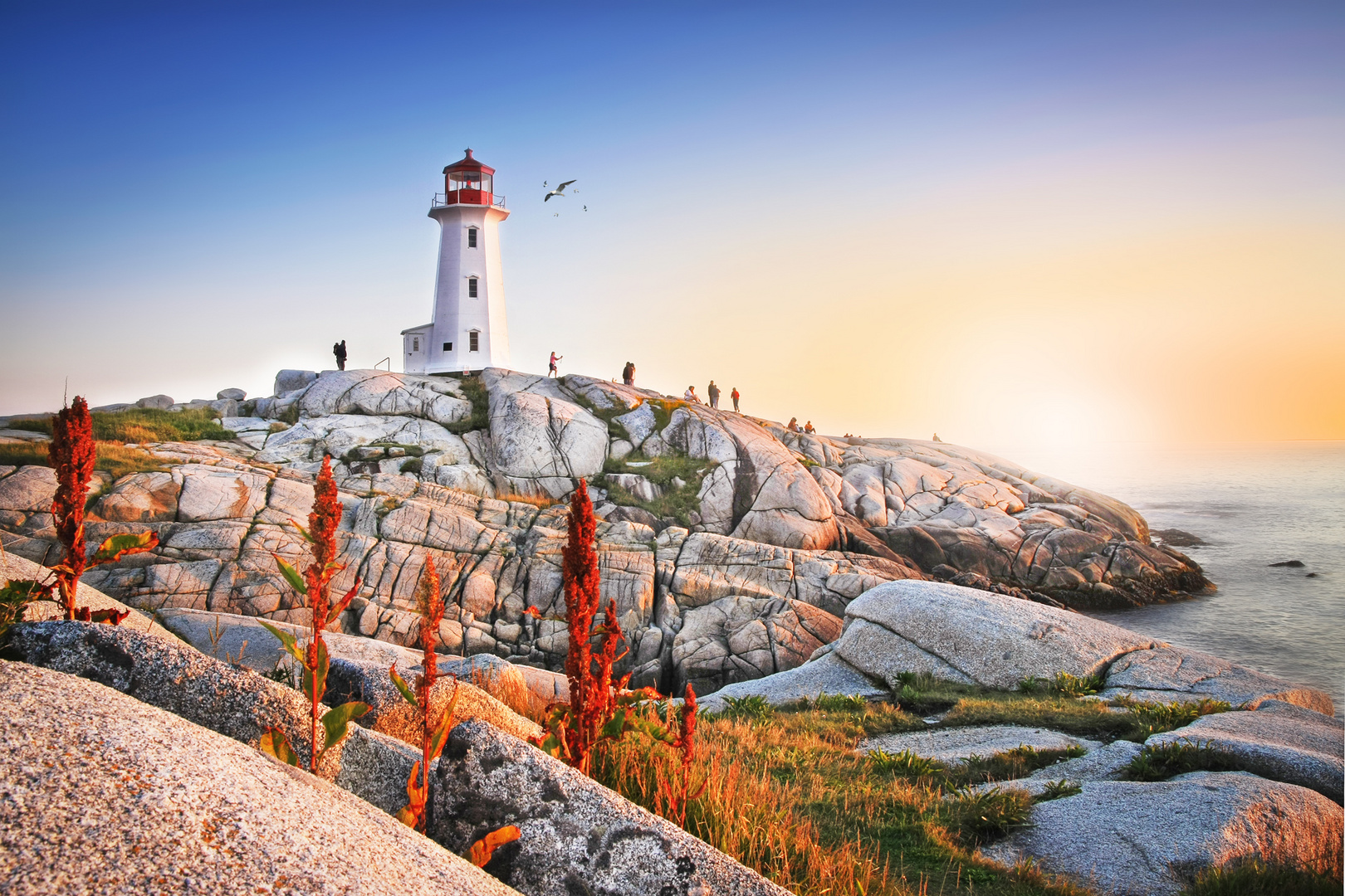 Lighthouse in Peggys Cove Foto & Bild | fotomontage, landschaften ...