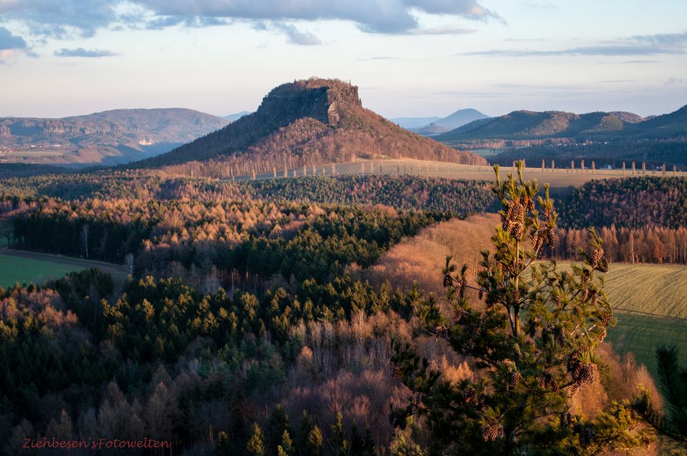 Lilienstein im Sonnenuntergang Foto & Bild | landschaft, lilienstein ...