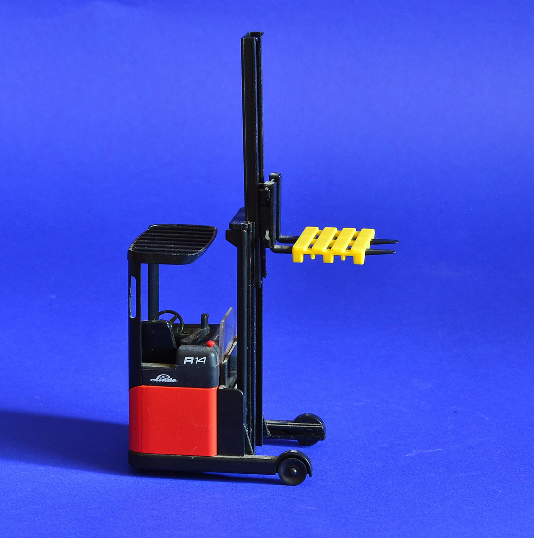 Linde Gabelstapler (4) R14 (Retrack) Foto & Bild | modelle, linde ...