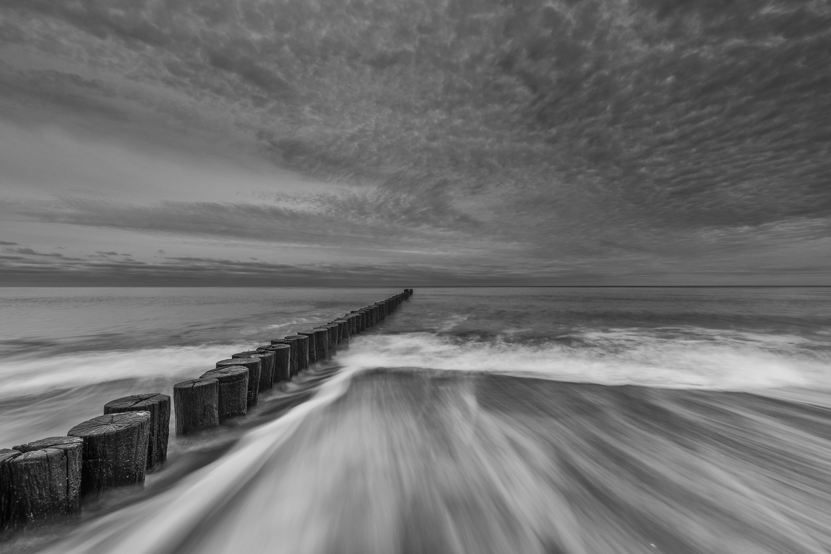 lines... Foto & Bild | monochrom, bearbeitungs - techniken, monochrome Bilder auf fotocommunity