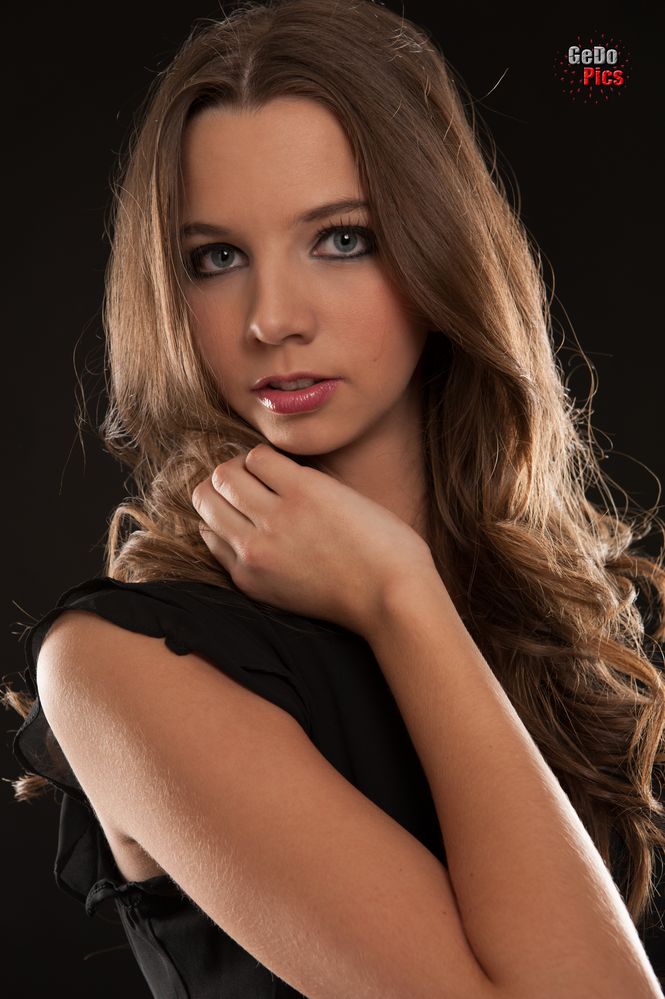 lisa Hofer Foto & Bild | portrait, portrait frauen, indoor Bilder auf ...