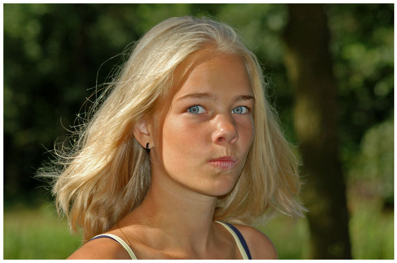 lisas blick ^^ Foto & Bild | jugendliche, outdoor, menschen Bilder auf ...