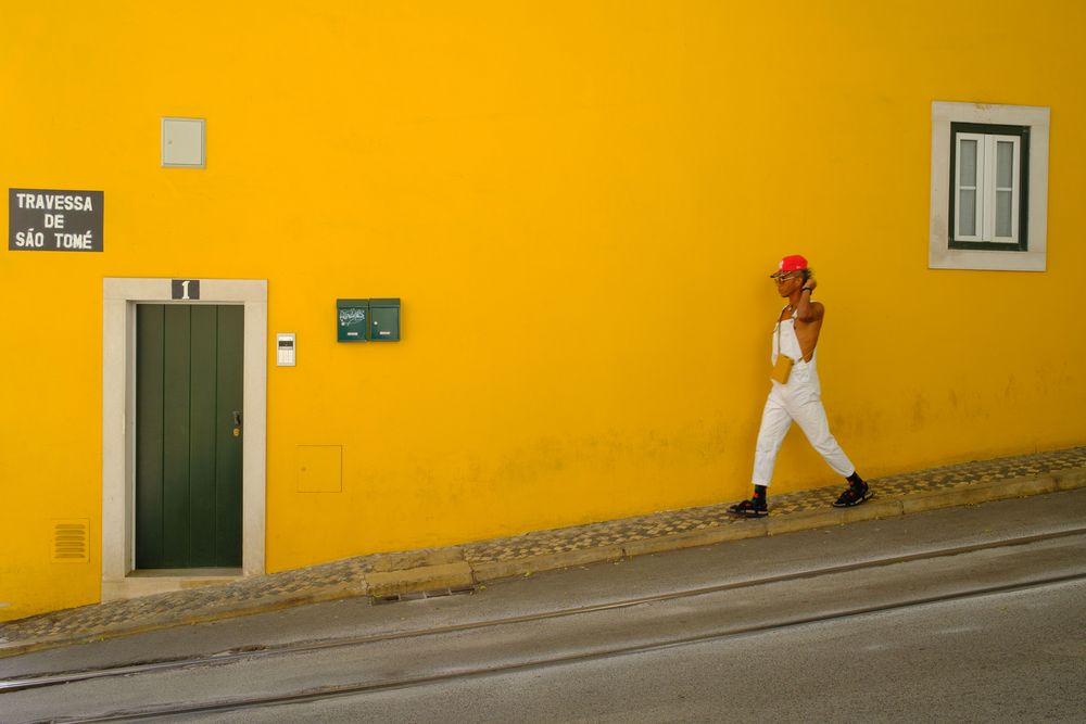Lissabon, Alfama-Viertel Foto & Bild | europe, portugal, streetfotografie mit menschen Bilder ...