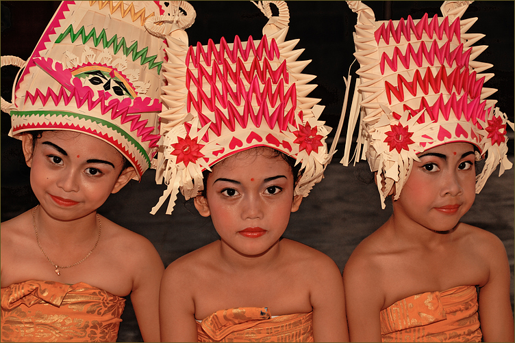 Little Princesses Foto & Bild | asia, indonesia, southeast asia Bilder ...