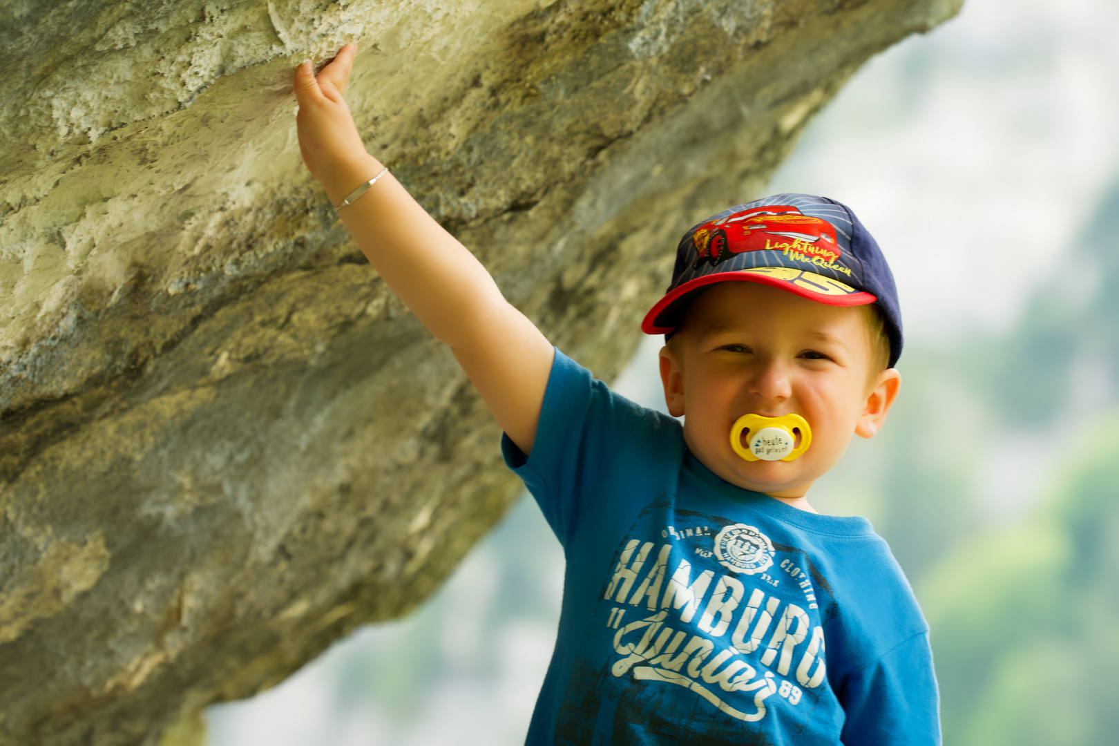 Little strong man Foto & Bild | kinder, streetfotografie mit menschen ...
