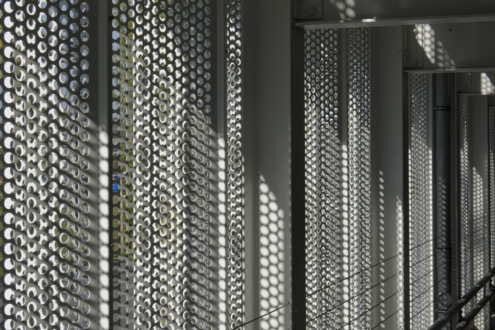 Lochblech Foto & Bild | architektur, stahlbau, motive Bilder auf ...