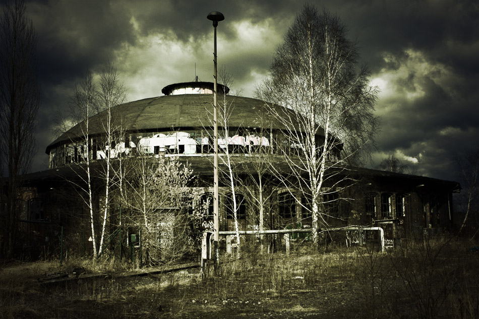 Lokschuppen in Pankow-Heinersdorf Foto & Bild | architektur, lost ...