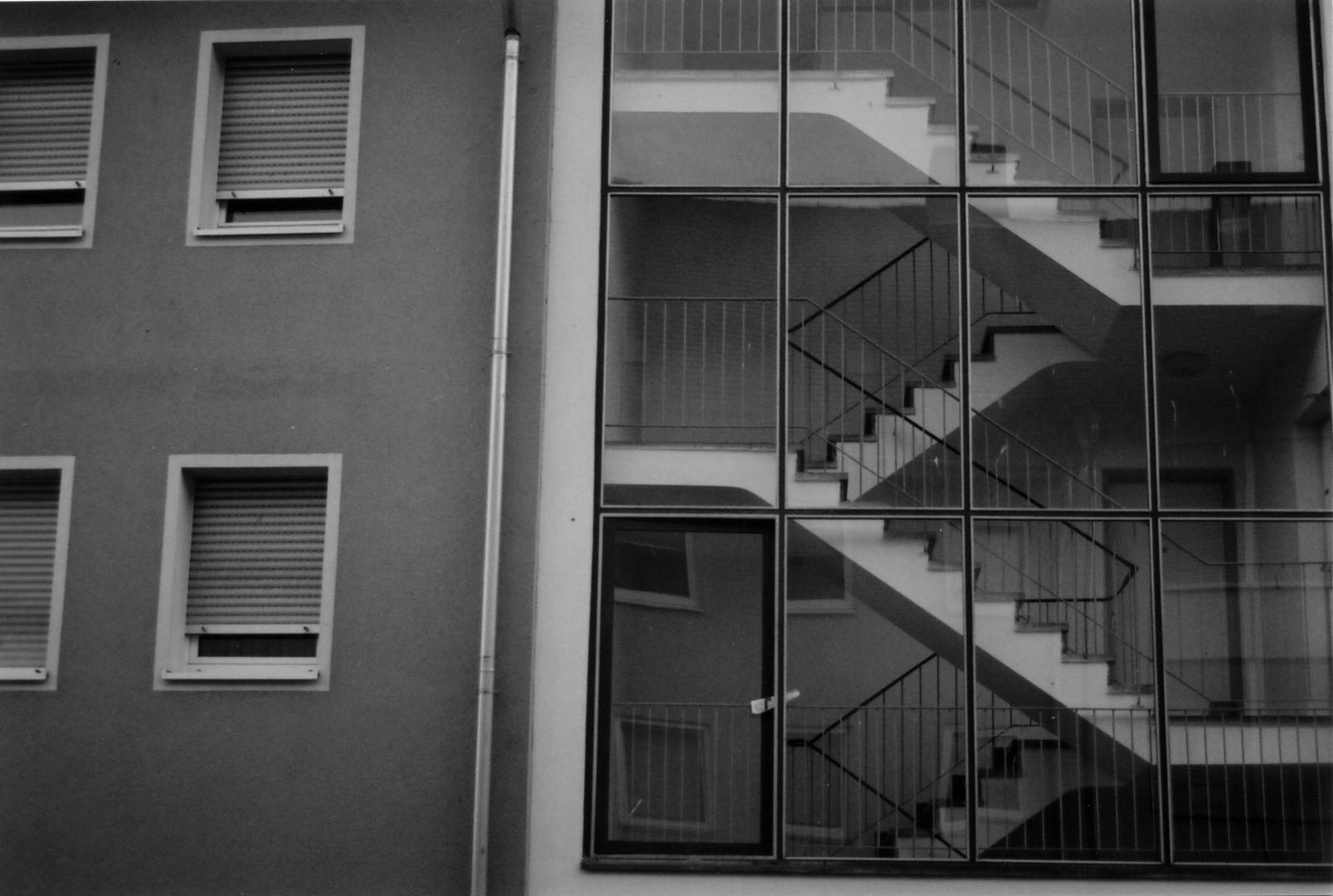 look through any window Foto & Bild | architektur, profanbauten ...