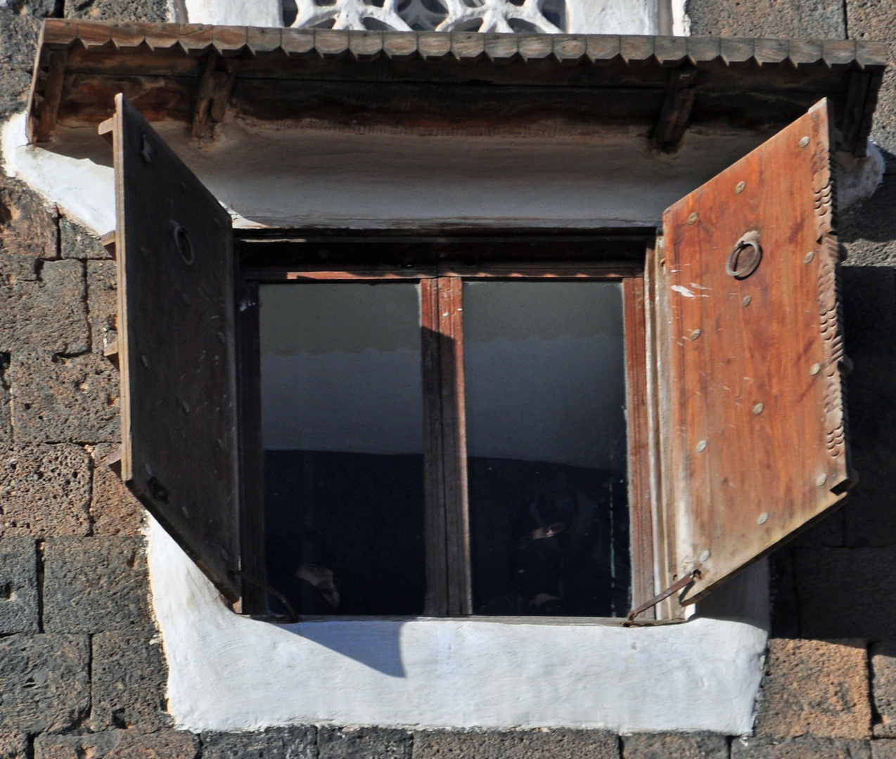 Looking inside out and outside in... Foto & Bild | asia, middle east ...