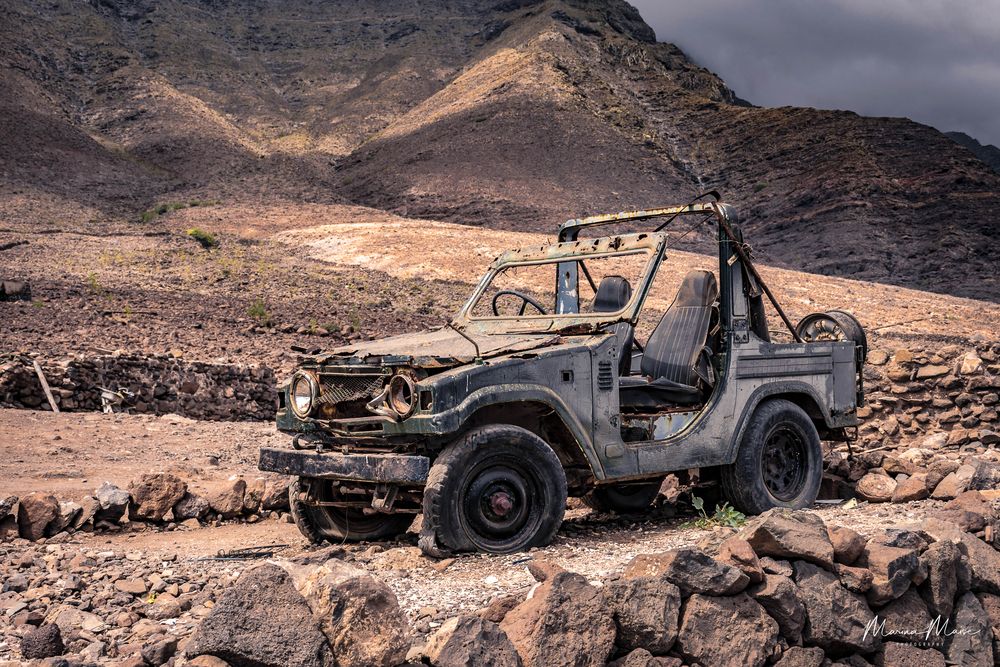 Lost Car Foto & Bild | autos & zweiräder, geländefahrzeuge, verkehr ...