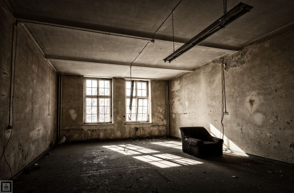 Lost Chair Foto & Bild | architektur, reportage dokumentation, zeit geschichte Bilder auf ...