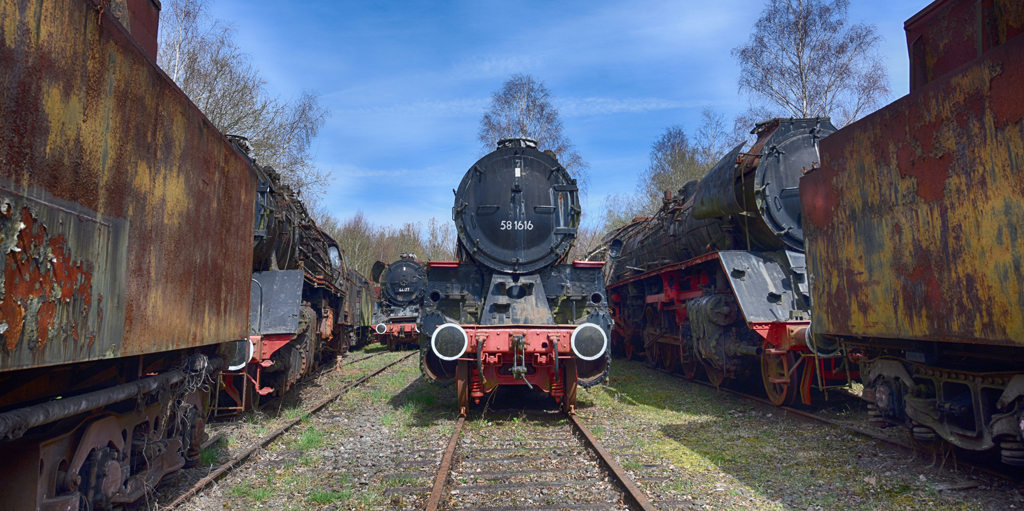 Lost Trains-Beauty in Decay Foto & Bild | industrie und technik ...