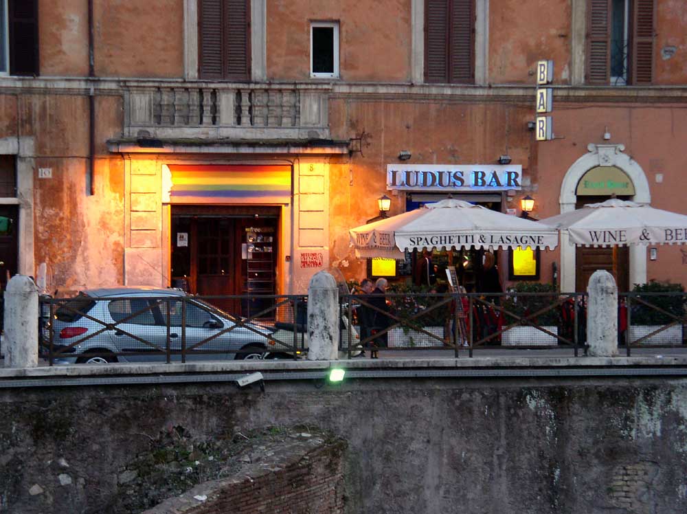 Ludus Bar Foto & Bild | europe, italy, vatican city, s marino, italy ...