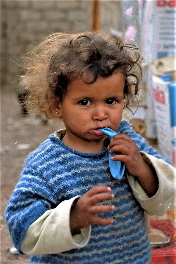 Luftballon Foto & Bild | kinder, streetfotografie mit menschen, portraits Bilder auf fotocommunity