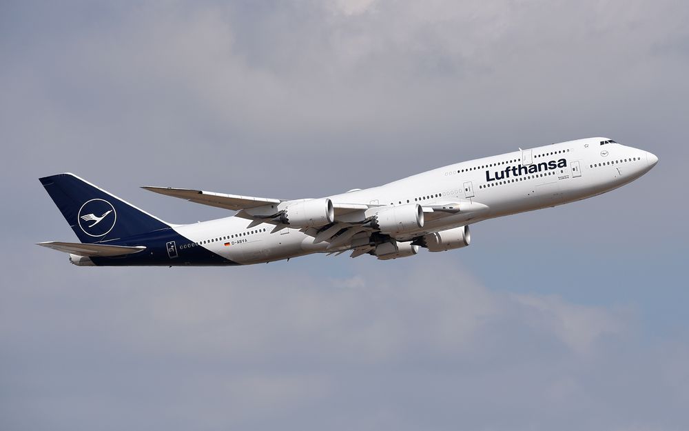 Lufthansa Boeing 747-8 D-ABYA Foto & Bild | luftfahrt ...