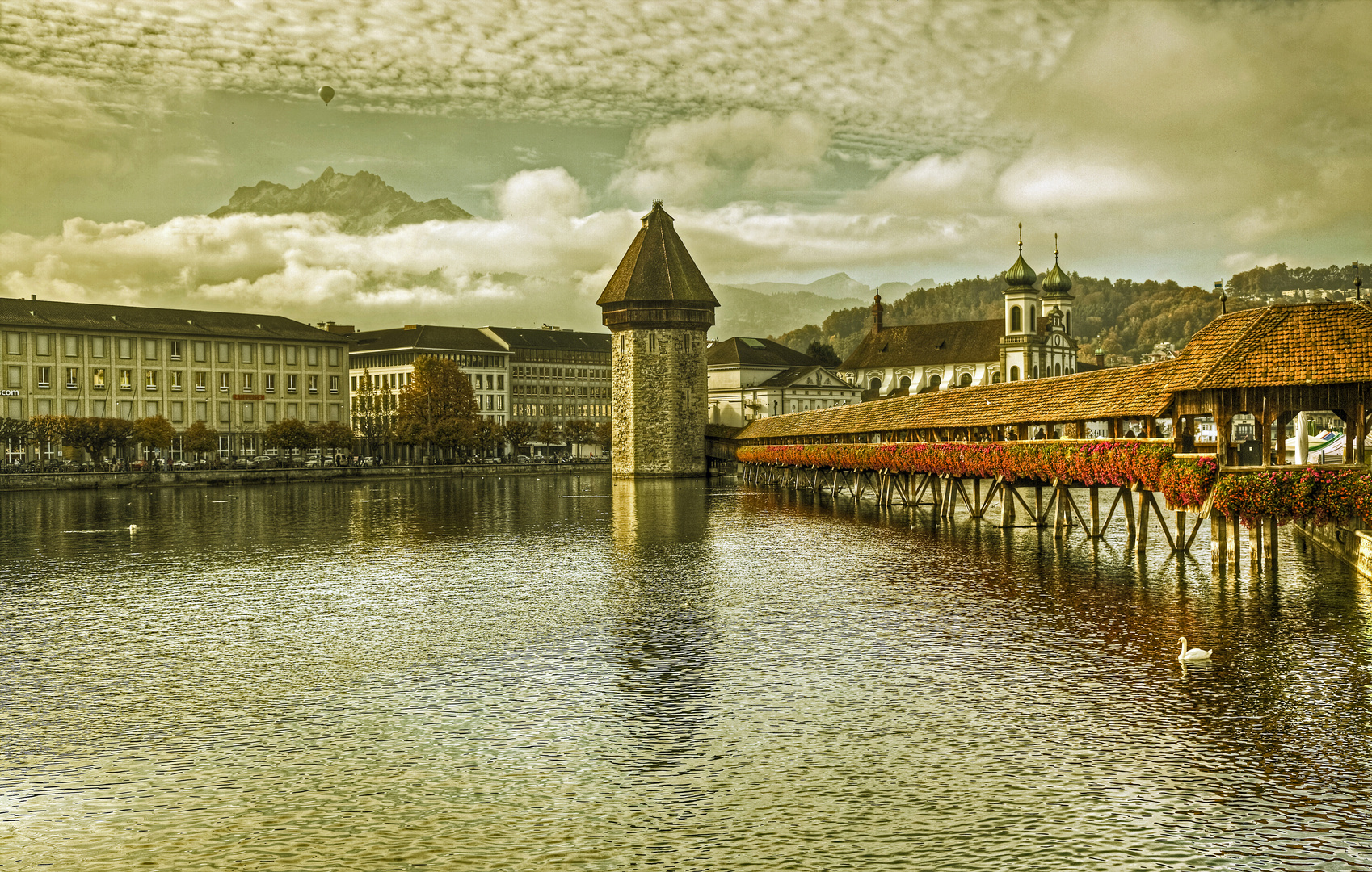 Luzern Foto & Bild | architektur, schweiz, ballon Bilder auf fotocommunity