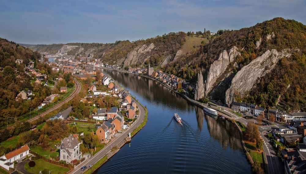 ~ Maastal bei Dinant ~ Foto & Bild | world, wasser, bäume Bilder auf ...