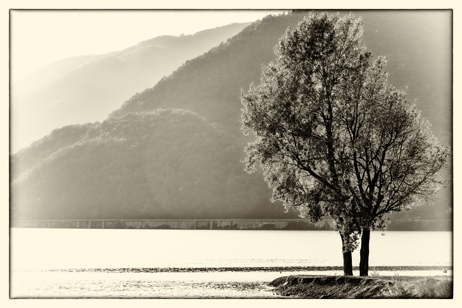 Maccagno, Parco Giona Foto % Immagini| paesaggi, montagna, laghi e ...