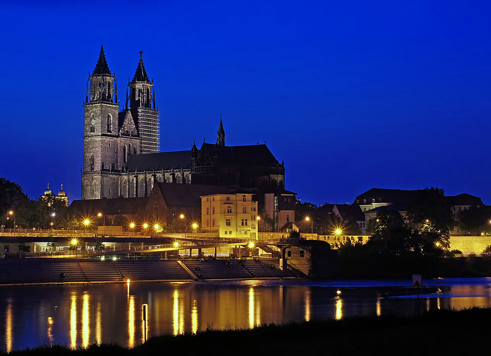 Magdeburger Dom Foto & Bild | architektur, architektur bei nacht, magdeburger dom Bilder auf ...