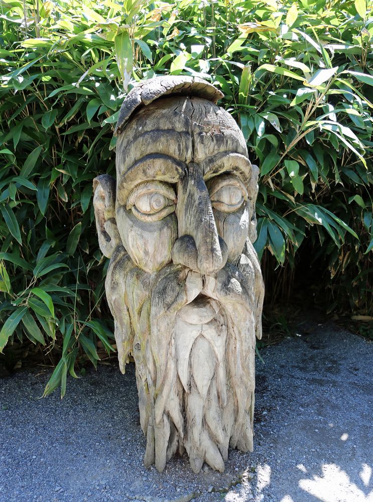 Mainau -7- Waldgeist Foto & Bild | stillleben, figuren und miniaturen ...