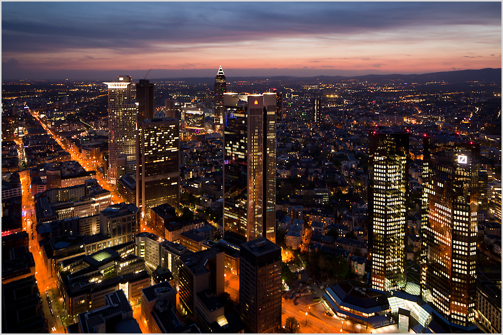 Mainhattan Foto & Bild | architektur, architektur bei nacht, travel ...