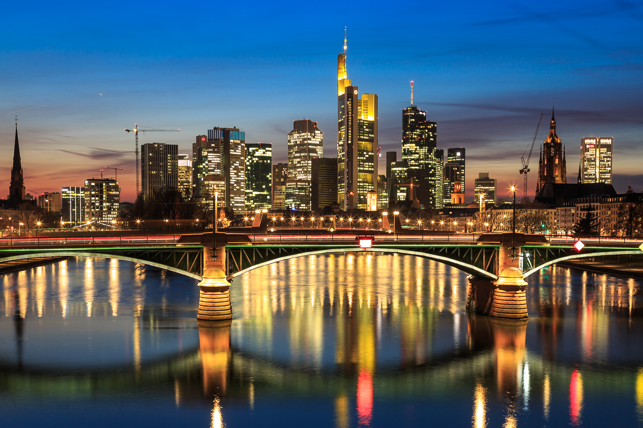 Mainhattan Foto & Bild | nacht, main, brücke Bilder auf fotocommunity