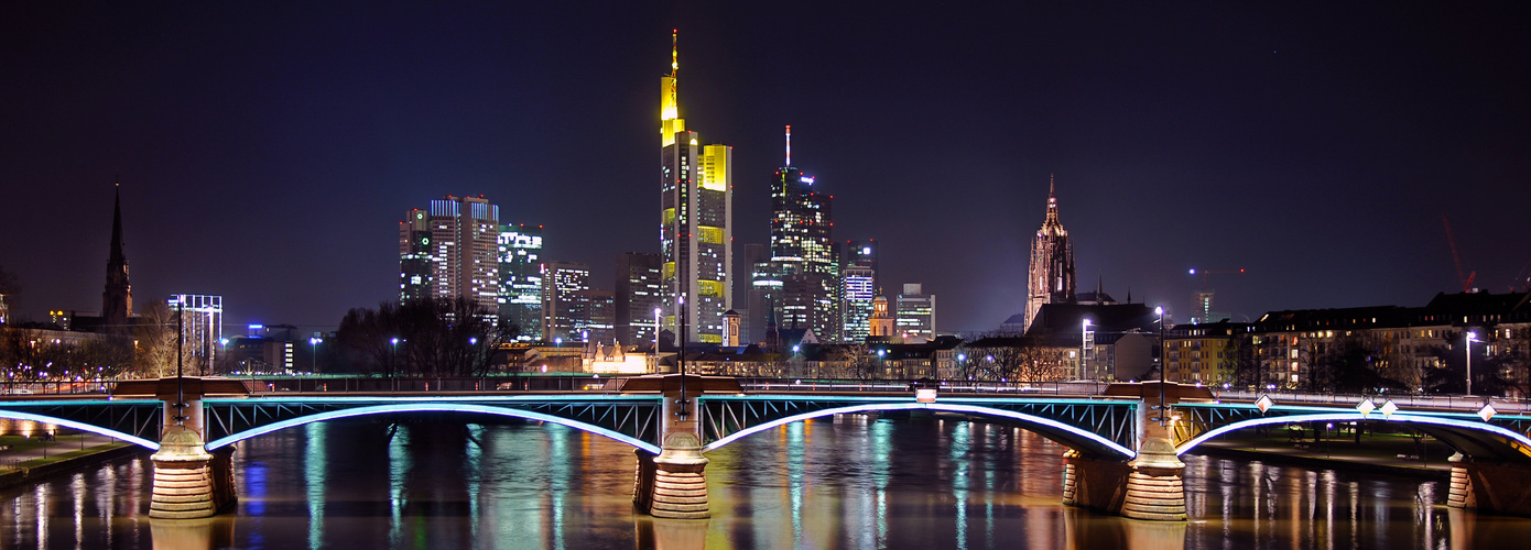 Mainhattan Foto & Bild | monatswettbewerbe, 2018, 09 - alt trifft ...